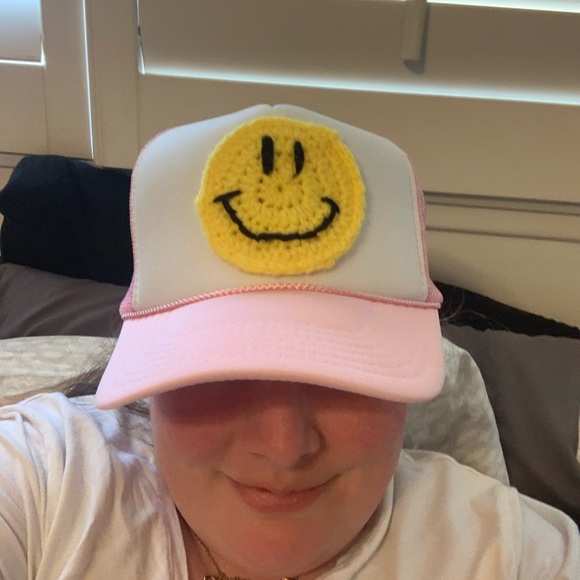 OTTO | Accessories | Otto Pink And White Trucker Hat With Yellow Smiley ...